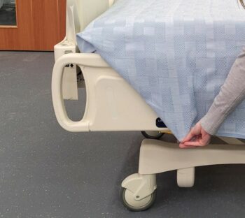 5.3 Bedmaking Procedures – Personal Care Skills for Health Care Assistants