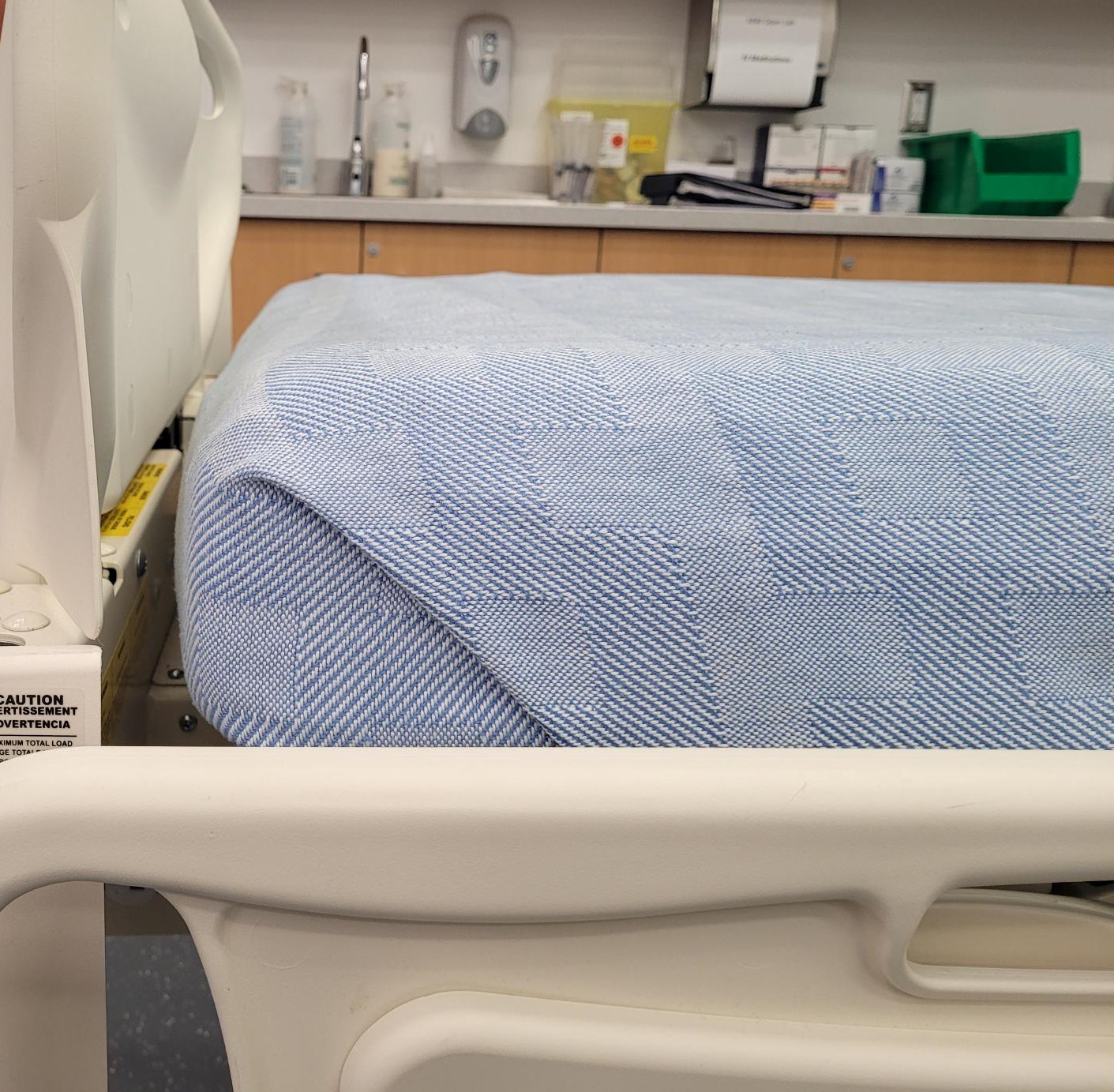 5.3 Bedmaking Procedures – Personal Care Skills for Health Care Assistants